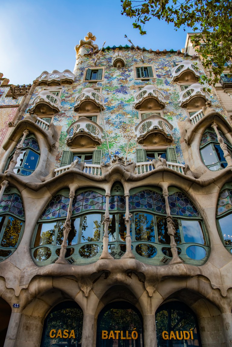 Five Masterpieces of Gaudí in Barcelona, Spain – Voyage Grande